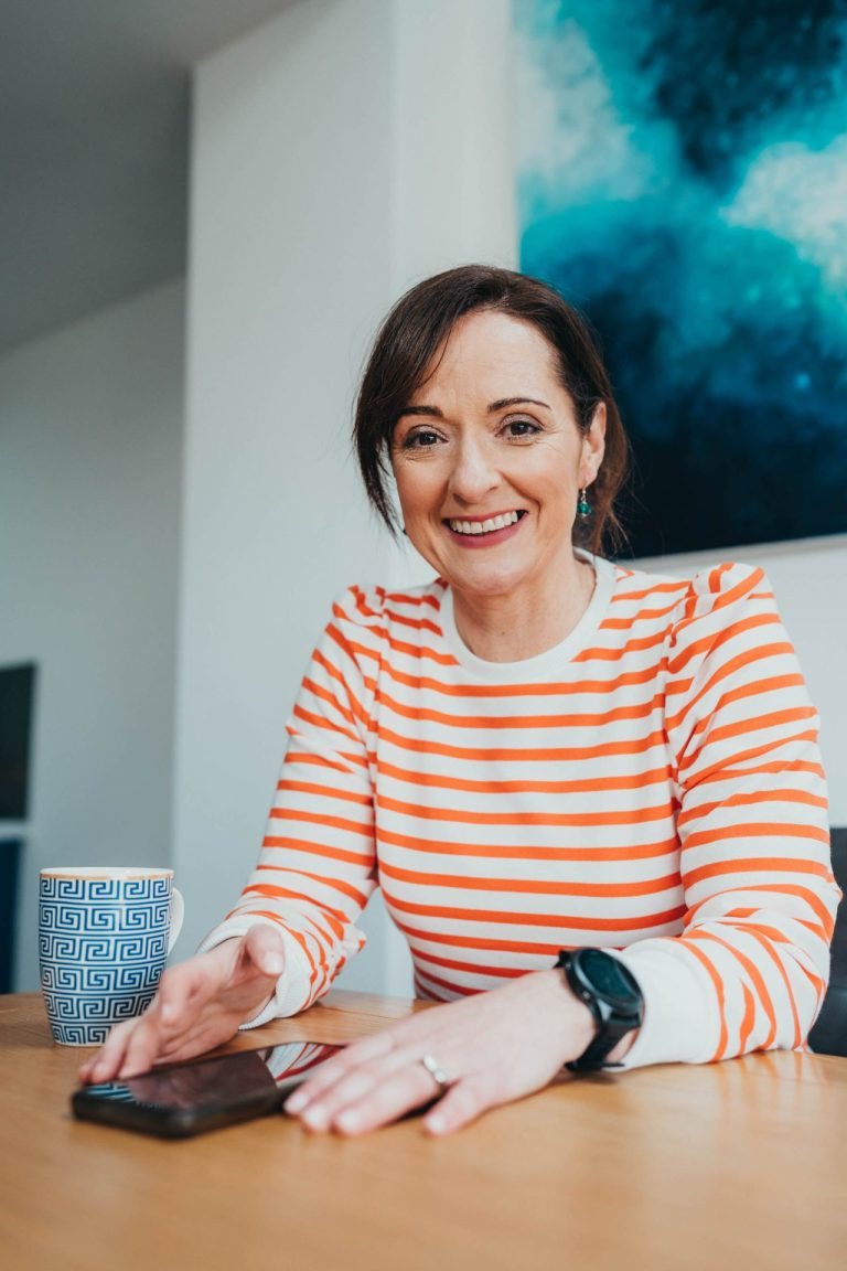 Contact | Paula Phelan